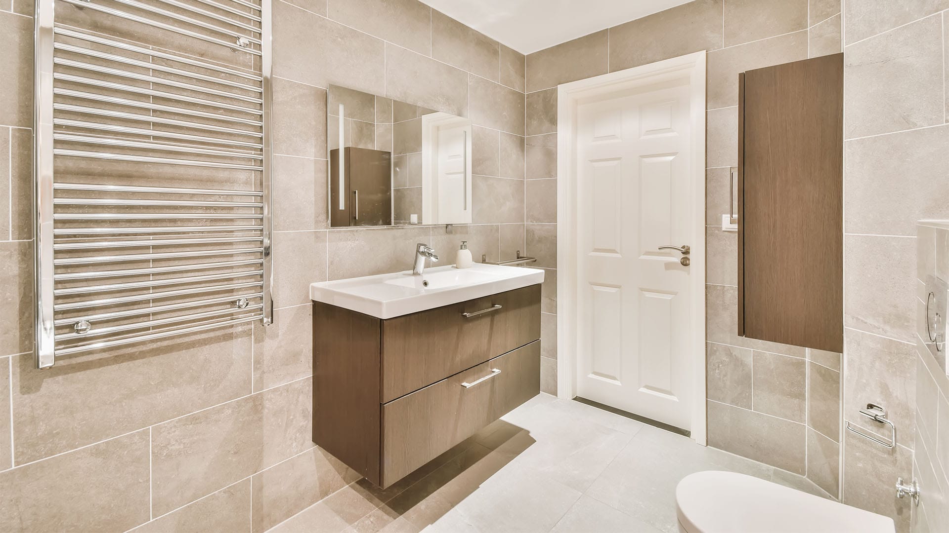 A Step-by-Step Guide to Redecorating Your Bathroom - Site King